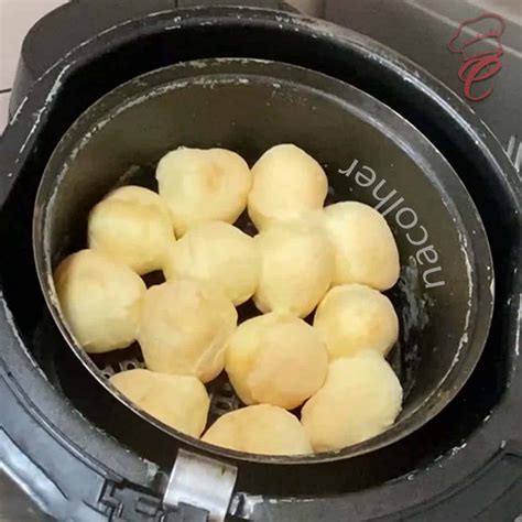 Pão de Queijo na Airfryer NaColher