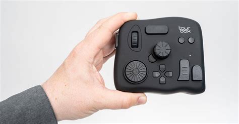 Tourbox Elite Review Impressive Wireless Photo Editing Controller