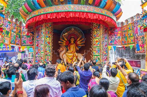 Travel Guide To Kolkata S Durga Puja Promise India Tourism
