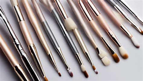 Les Pinceaux Parfaits Pour Un Nail Art Au Top