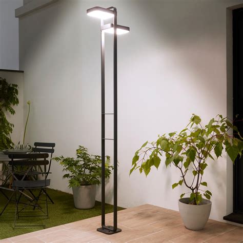 Lampadaire Solaire Et Rechargeable Booster Waiki Anthracite Inspire