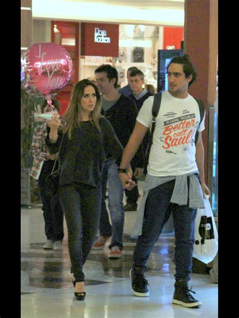 Foto Tat Werneck Passeia De M Os Dadas O Namorado Renato G Es