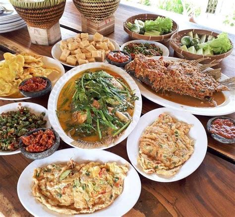 5 Tempat Wisata Kuliner Di Tasikmalaya Ini Mengusung Konsep Makan Nasi