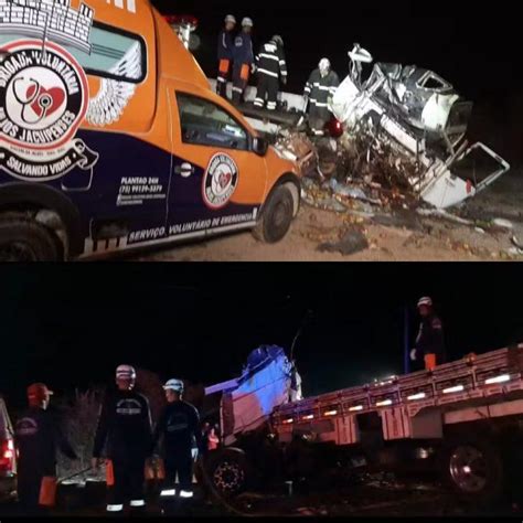 Batida entre caminhão e ônibus deixa 24 pessoas mortas e seis feridas