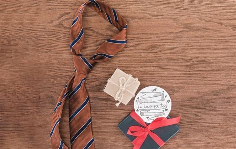 Festa del Papà Frasi e Immagini da Inviare su WhatsApp Il Club delle