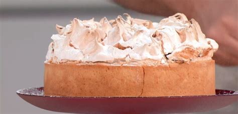 É sempre mezzogiorno Ricetta torta di noci meringata di Daniele Persegani
