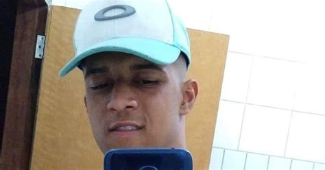 SONHOS OBSCENOS Minha Cria Da Favela