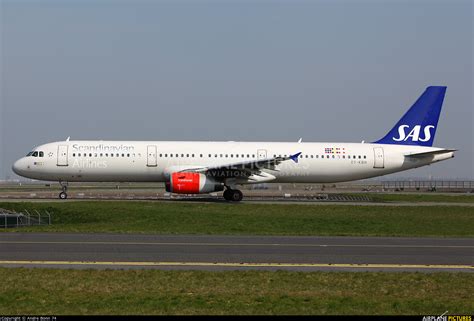 OY KBH SAS Scandinavian Airlines Airbus A321 At Paris Charles De