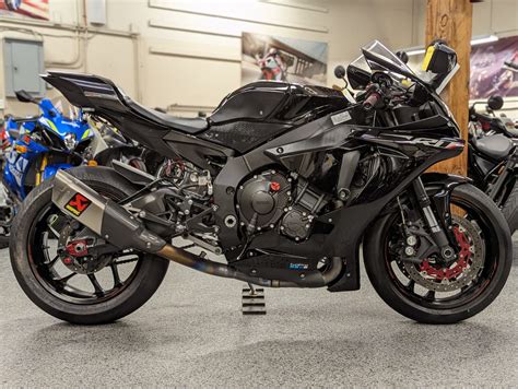 Yamaha R Raven Ak Motors