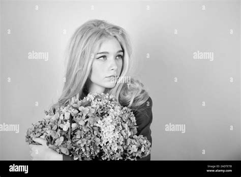 Simple Beauty Girl Cute Blonde Hug Hydrangea Flowers Bouquet Natural Beauty Concept Skin Care