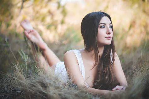 Sunlight Women Outdoors Women Model Looking At Viewer