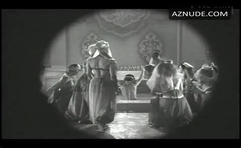 Gina Lollobrigida Butt Scene In Les Belles De Nuit Aznude