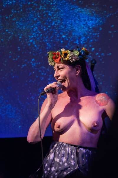 Singing Topless At Her Concert Scrolller