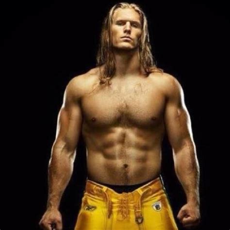 Welcome To My World WHICH NFL PLAYER HAS THE BEST CHEST