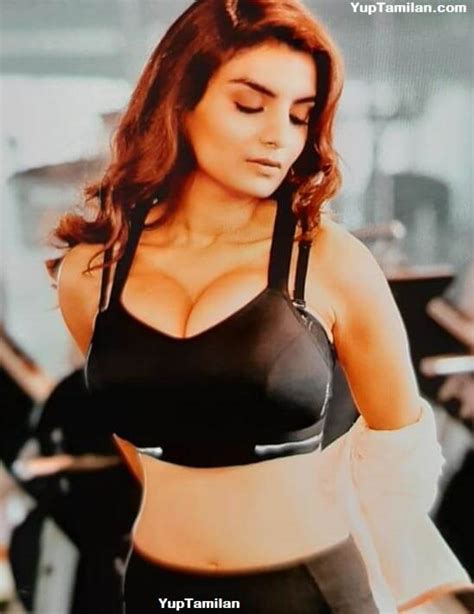 Anveshi Jain Pictures 3 Images