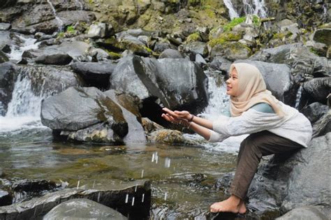 Indahnya Objek Wisata Grojogan Sewu Tawangmangu Pariwisataku
