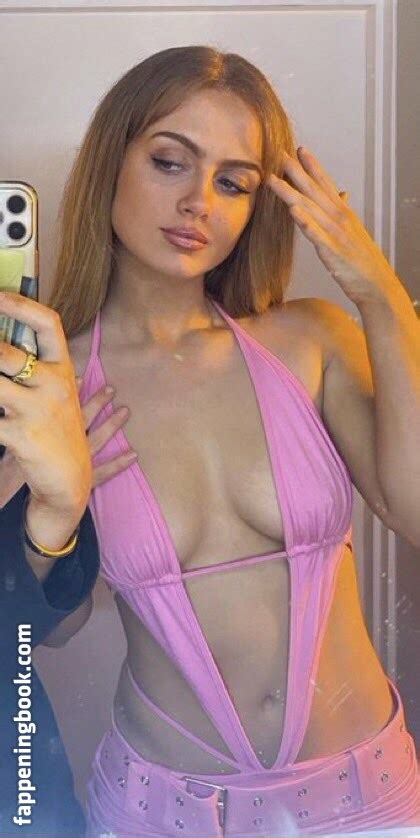 Maisie Smith Nude The Fappening Photo 2345882 FappeningBook