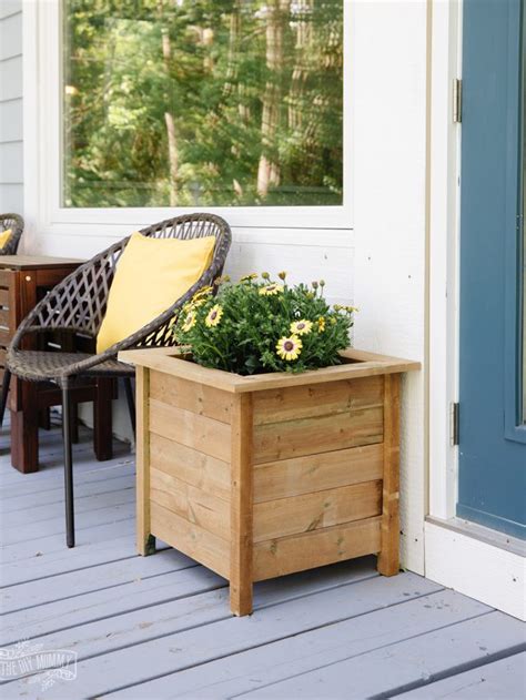 Build A Diy Planter Box With Only Tools Free Plan The Diy Mommy