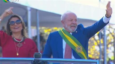 Lula marca presença em desfile de 7 de setembro e enfatiza união nacional