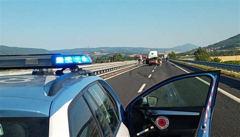 Grave Incidente Sull Autostrada A Tra Orvieto E Fabro Muore Una Donna