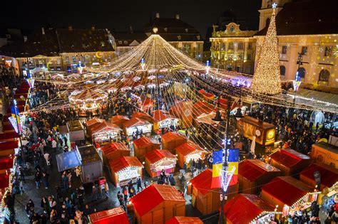 Târgul de Crăciun de la Sibiu începe vineri Sute de căsuțe roată