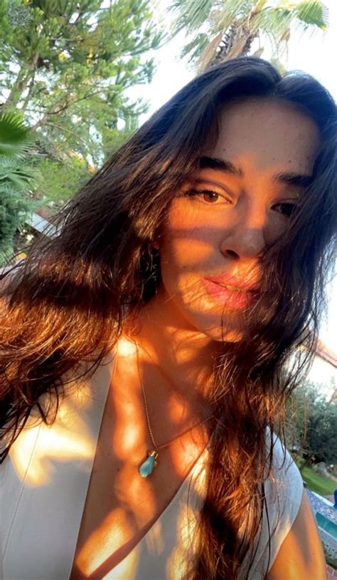 Saliha Ahin Voleybol Kad N Sultan