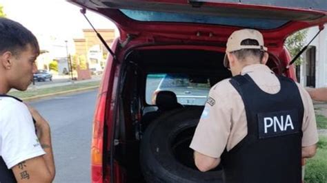 Allanamientos en simultaneo por contrabando de cubiertas en Entre Ríos