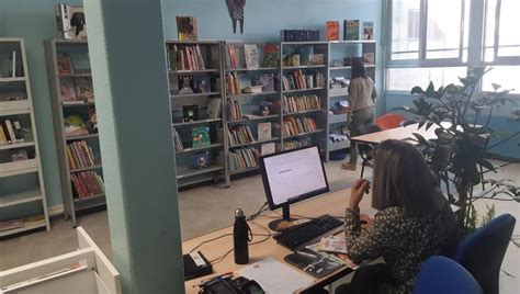 Nîmes ouvre un espace bibliothèque à lEspace Léon Vergnole avec des