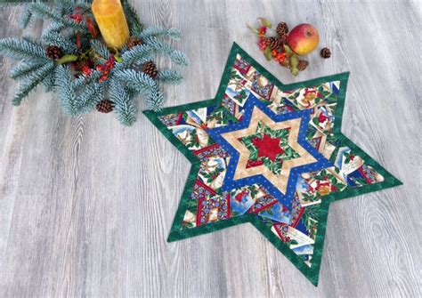 Tischdecke für Advent festliches Deckchen weihnachtlicher Patchwork