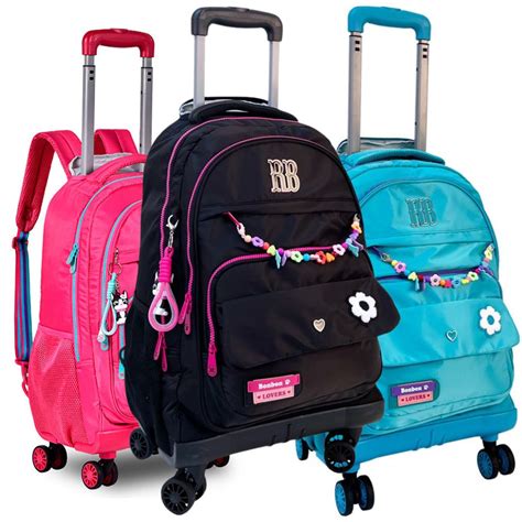 Mochila De Carrinho 4 Rodas Rebecca Bonbon Papelaria Rainha