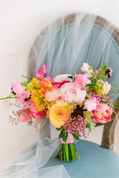 42 Colorful Wedding Bouquets That Excite And Inspire Weddingomania