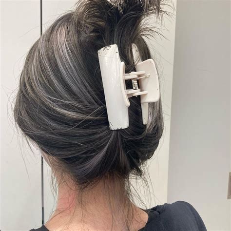 boing haim shared a photo on Instagram BOING HAIR Ash balayage 부드러운