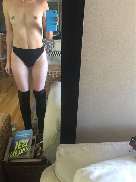 Nackte Alexa Nikolas In Leak
