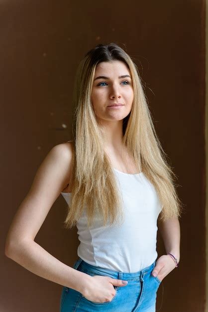 Premium Photo Portrait Of A Beautiful Fun Womans