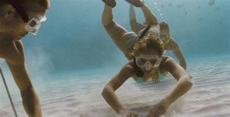 Naked Jessica Alba In Into The Blue