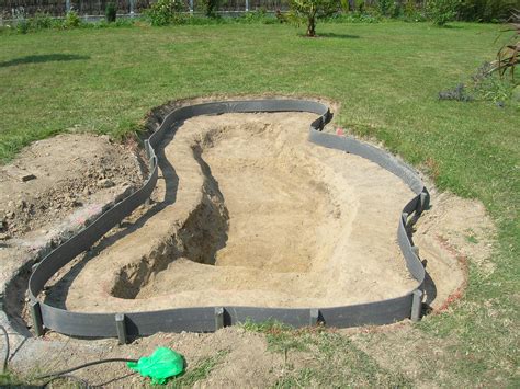 construction d un bassin de jardin construire un étang de jardin