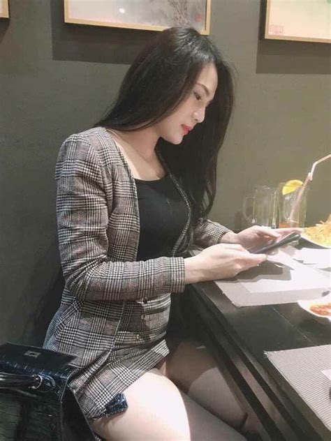 Top 38 Ảnh Gái Văn Phòng Đẹp Điện Máy VVC Sản Phẩm Điện Tử Điện