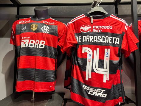Flamengo Revela Nova Camisa Oficial Para A Temporada