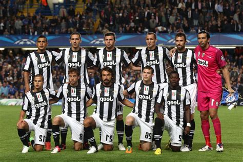 Juventus La Stagione I Bianconeri