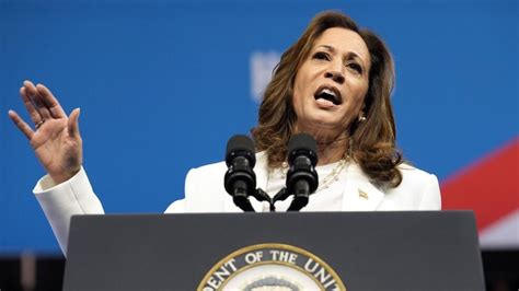Kamala Harris Retrocede En Sondeos De Estados Claves Pese A Las