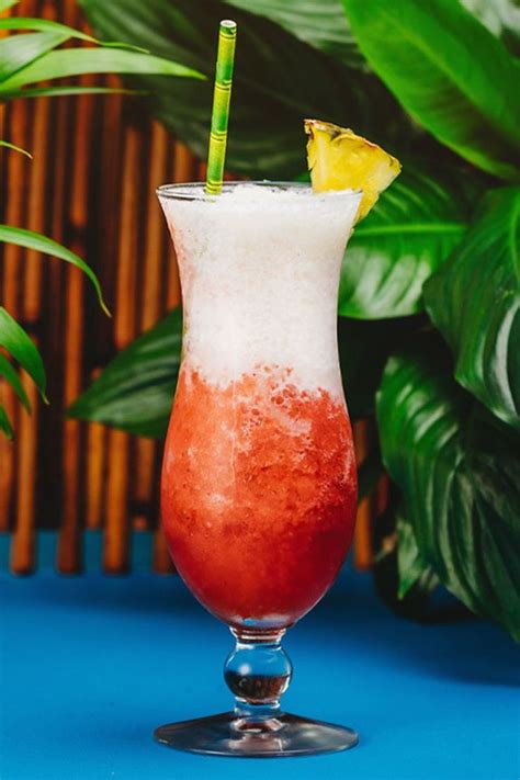 Beat The Heat With These Frozen Cocktails Frozen Cocktails Frozen Drinks Frozen Cocktail Recipes
