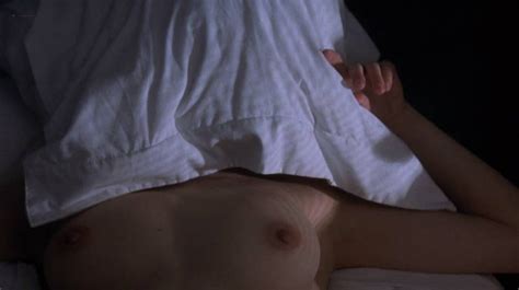Penélope Cruz nude topless and sex Najwa Nimri hot Abre los ojos ES