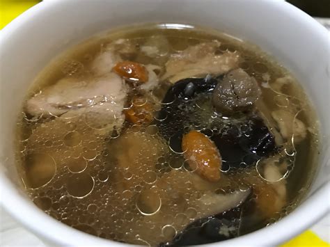 👨🏻‍🍳香菇蒜頭雞湯 簡易懶人版 By 👩🏻‍🍳承蓁的戰場 愛料理