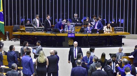 Câmara aprova urgência para 2º projeto de regulamentação da reforma