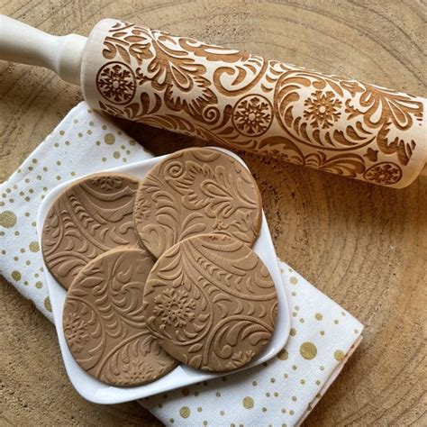 Rouleau à pâtisserie motif Fleurs de Noël La Boîte à Cookies