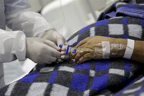 Pandemia evidencia que o Brasil gasta pouco e mal em saúde pública diz