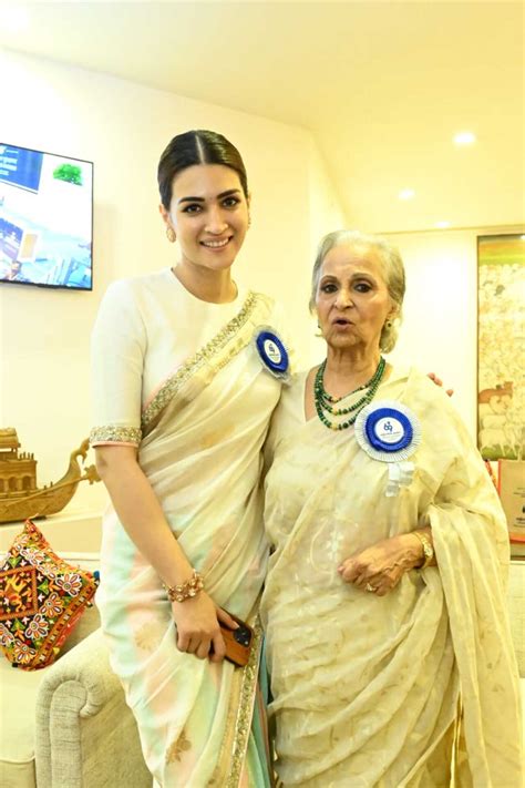National Awards 2023 Alia Bhatt And Kriti Sanon Share A Frame With