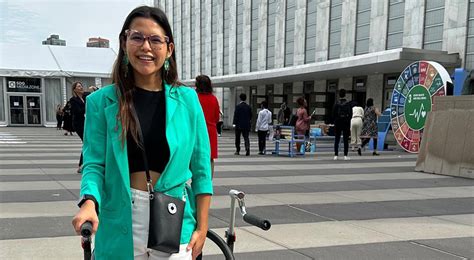 Fundación Basepública ACTIVISTA CHILENA POR LA INCLUSIÓN SE LUCE EN