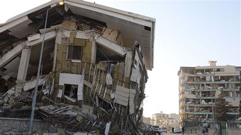 Deprem sonrası hasar tespit çalışması 90 bin 609 bina yıkık ve ağır
