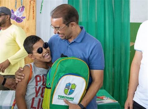 Iniciada A Entrega Dos Mil Kits Escolares Para A Rede Municipal De